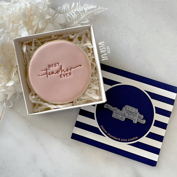 BEST TEACHER EVER 028" TINY TEXT Little Biskut – Lavender's Bake Shop